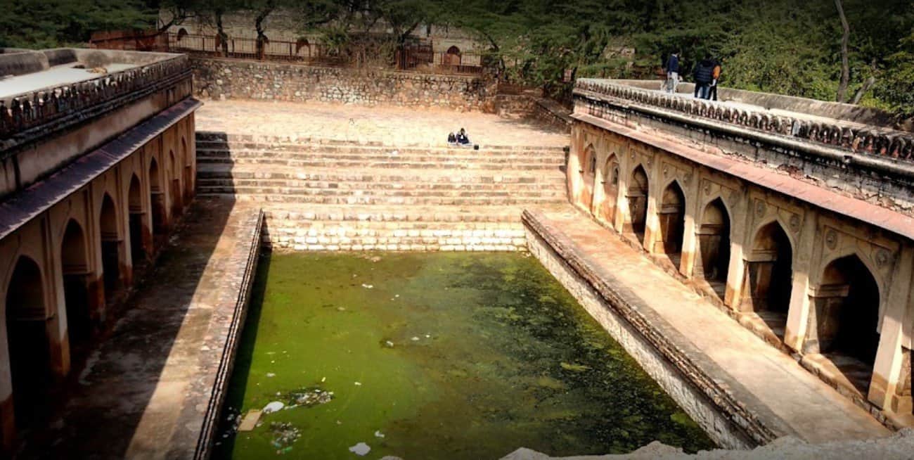 The Perfect Guide to Mehrauli - Monuments, Markets & more.