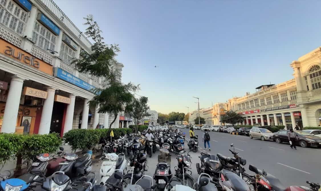Connaught Place (CP) - Location, History, Hotels & more.