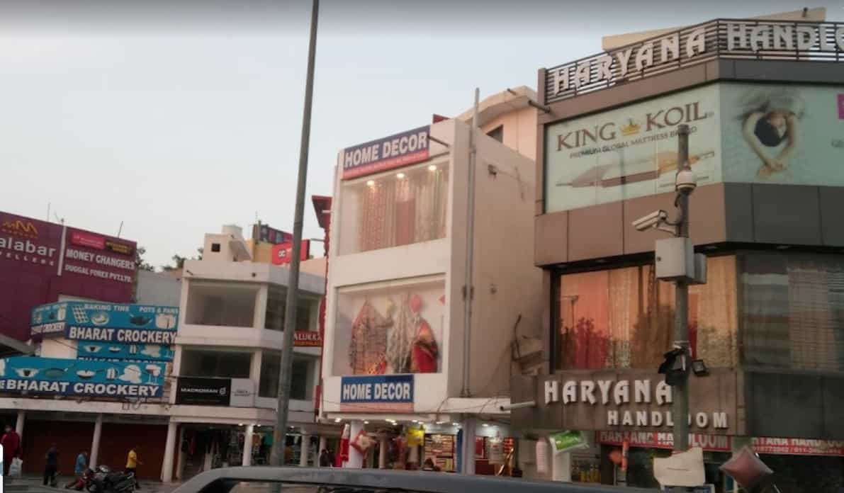 INA Market - Best Shops, Timings, How to Reach & more.