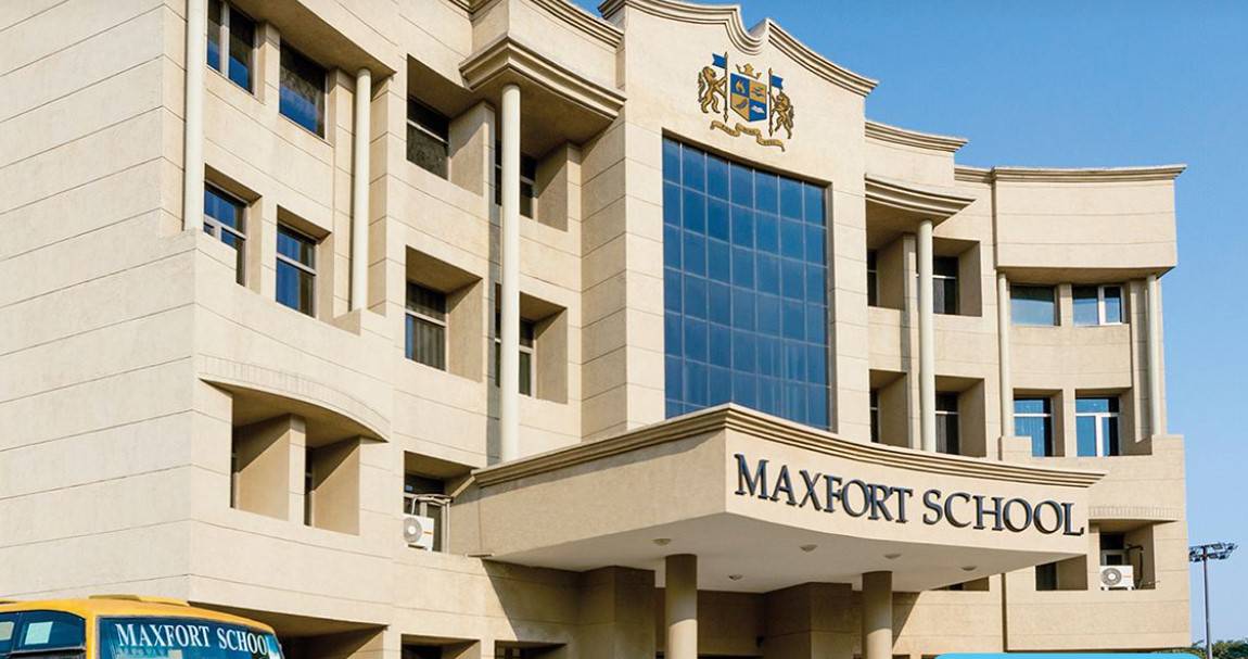 Rohini | Hospitals, Schools, Malls, & other facilities.