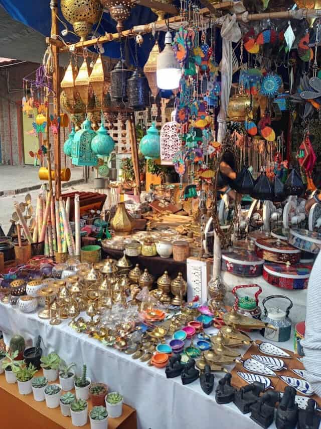 SHOPPERS’ PARADISE AT HEART: DILLI HAAT - Delhi Information