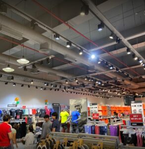 Biggest Nike Store in Delhi - Location, Timings & more.
