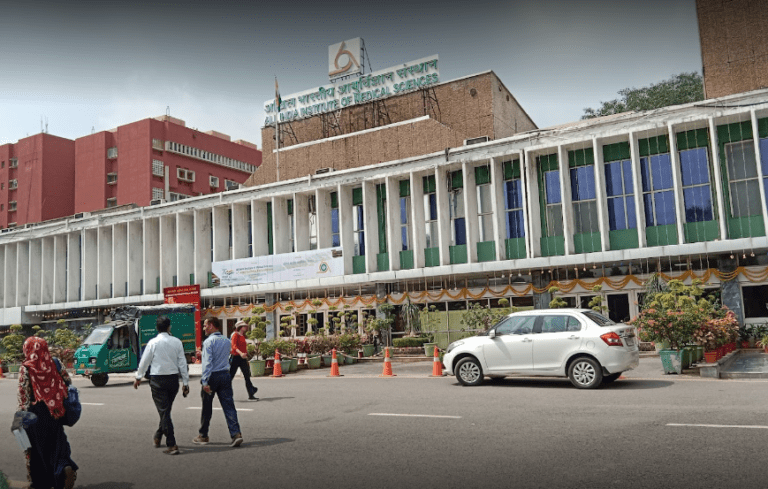 List of biggest hospitals in Delhi | No. of Beds & more