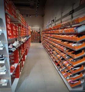 Biggest Nike Store in Delhi - Location, Timings & more.