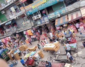 Let's Visit Sadar Bazaar: Best Shops, Timings, Food