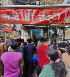 Let's Visit Sadar Bazaar: Best Shops, Timings, Food